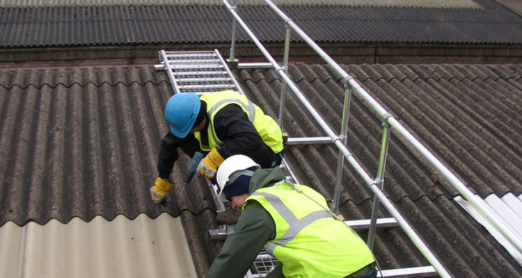 Roof handrail systems for fall protection - Simplified Safety