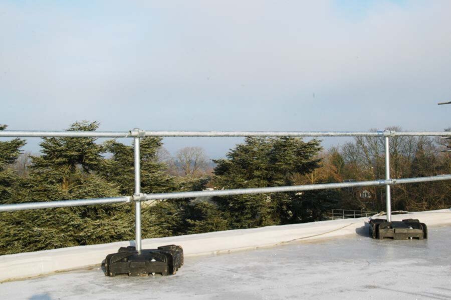 KeeGuard Premium for narrow roofs - Simplified Safety