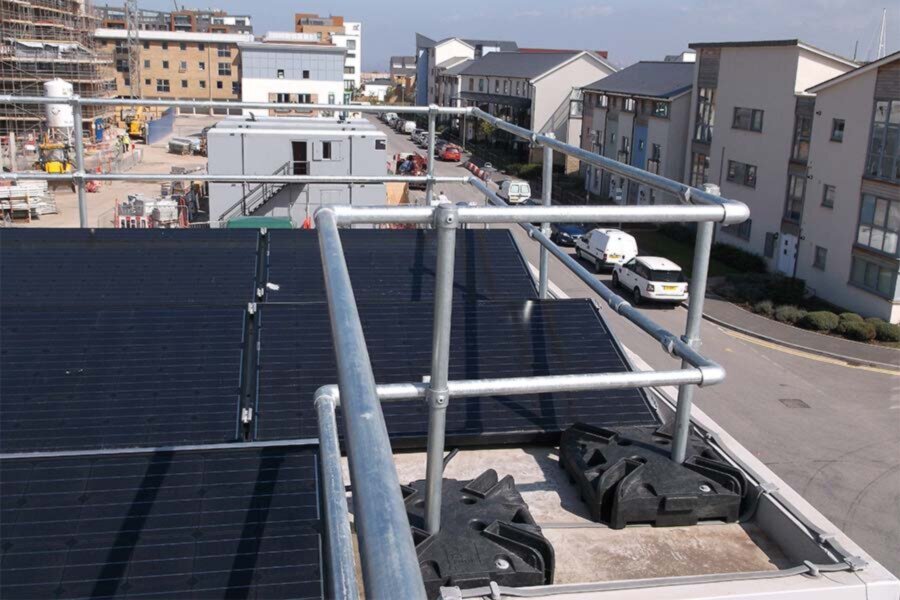 KeeGuard Premium for narrow roofs - Simplified Safety